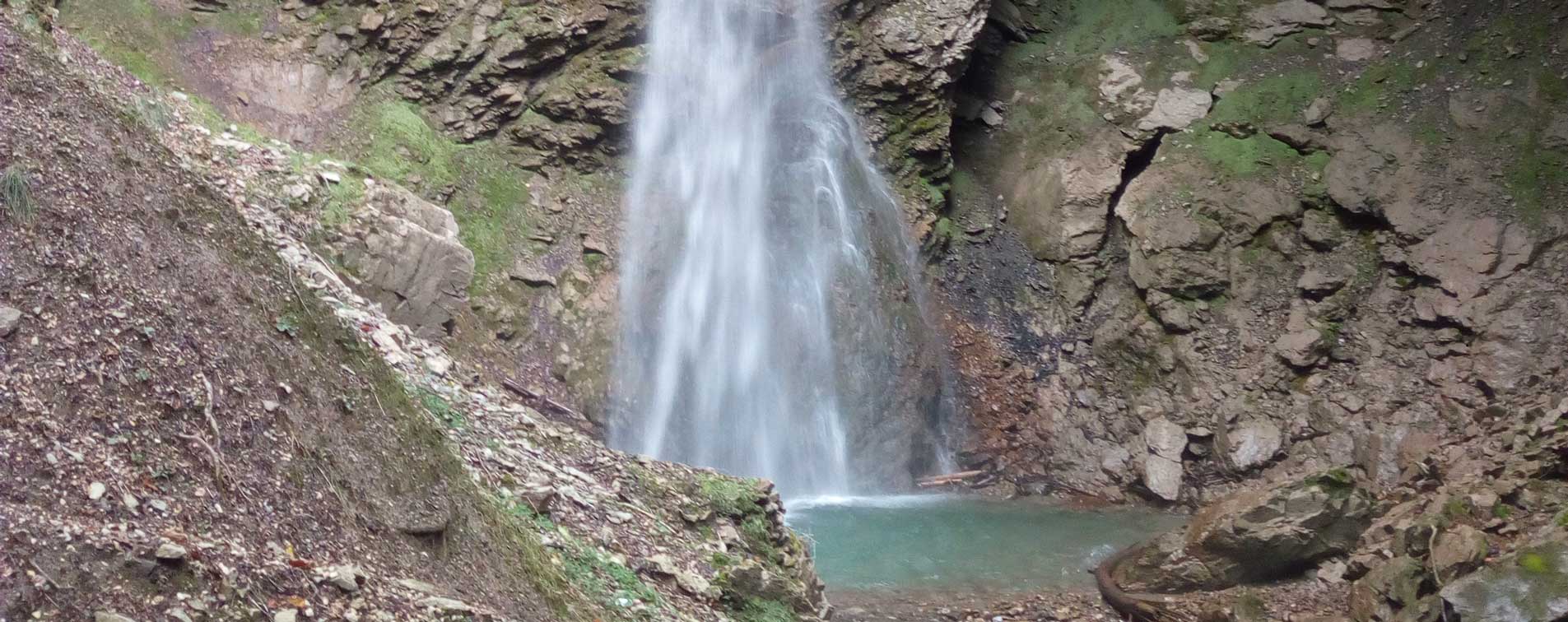Cascade d'Angon : Walks and hikes at Cascade d'Angon
